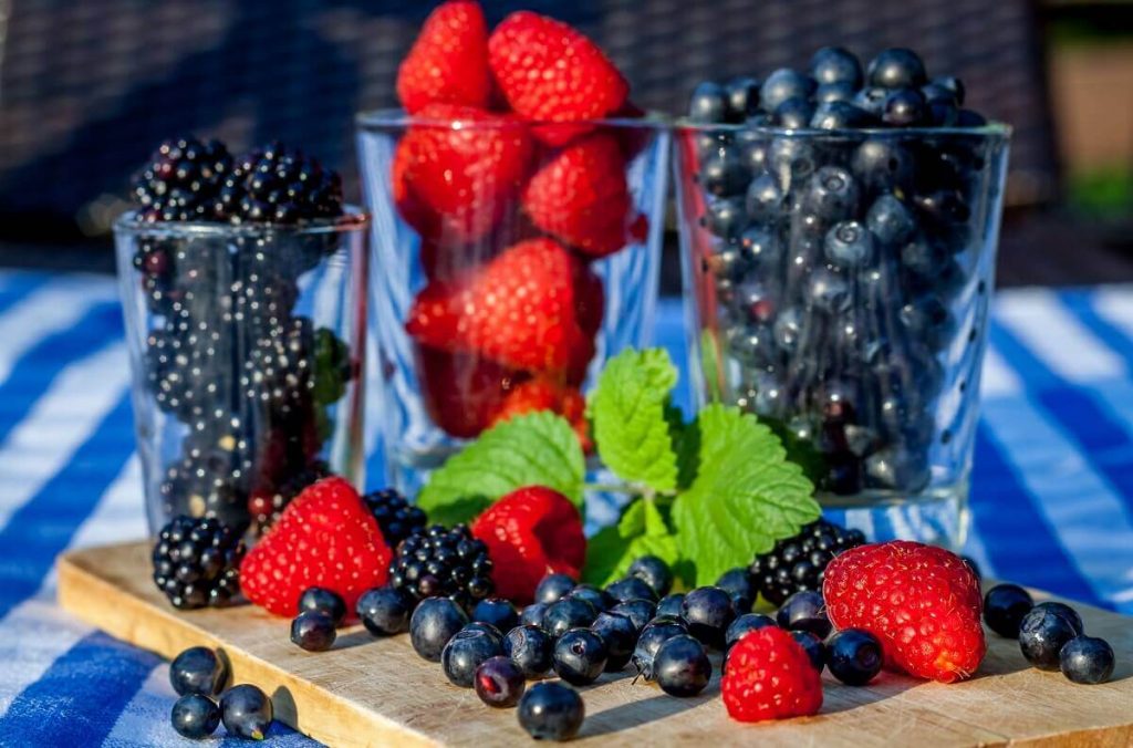 Fructe permise în dietă: Lista completă